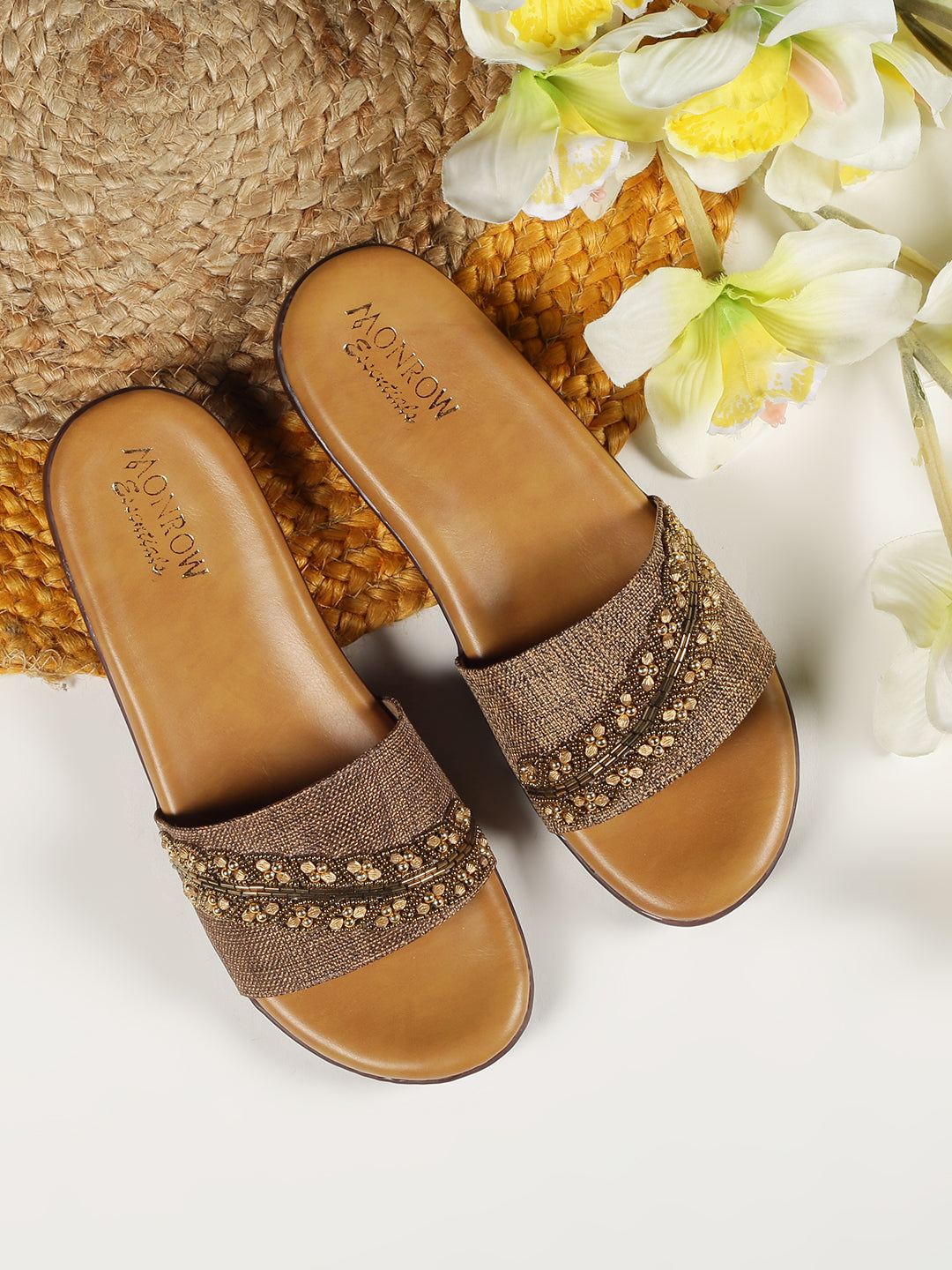 Krysanthe Gold Flats – Monrow Shoes