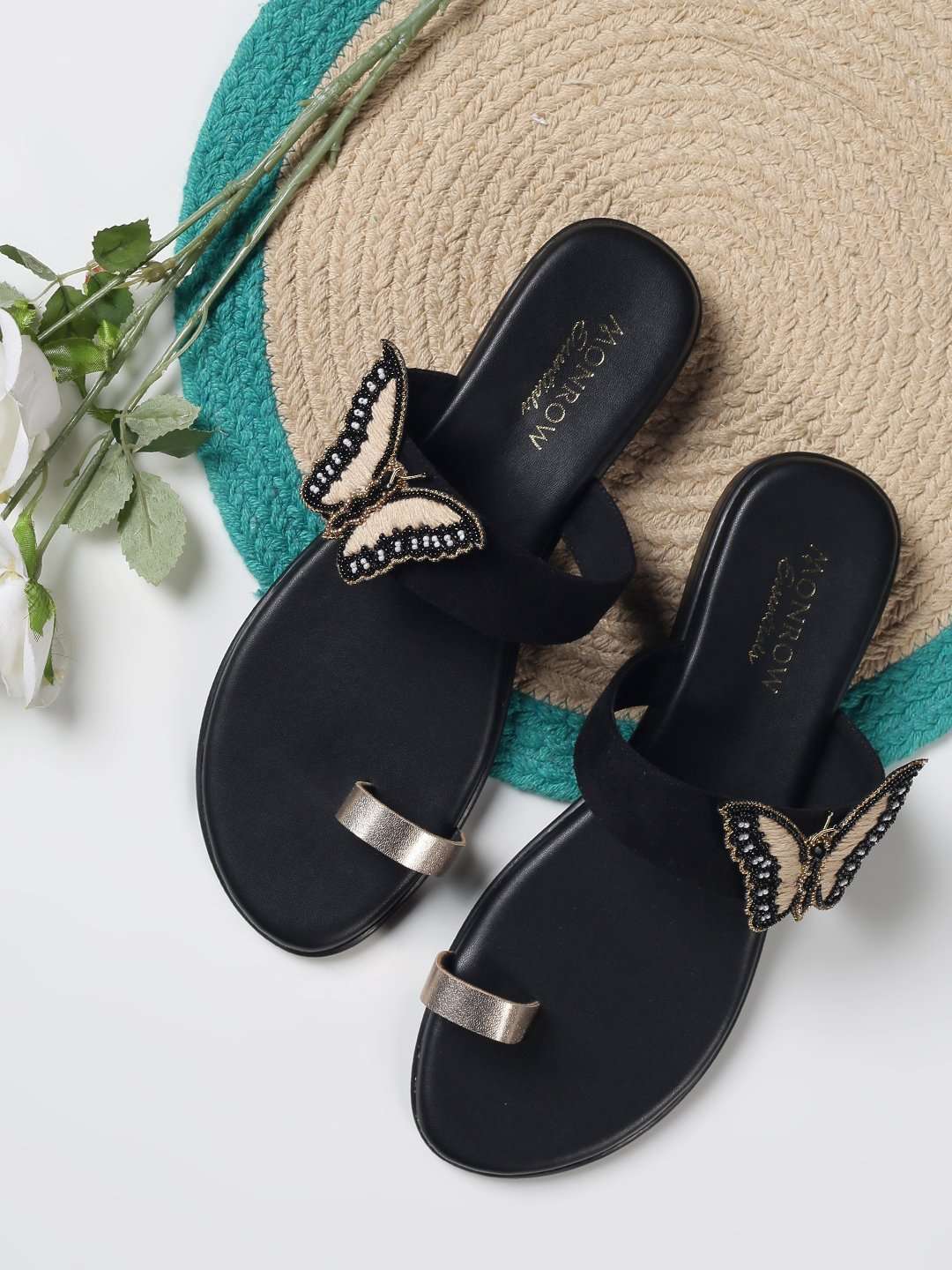 Wren Black Flats – Monrow Shoes